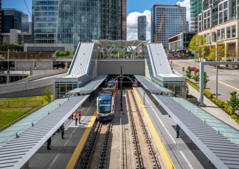 East Link Extension - HNTB