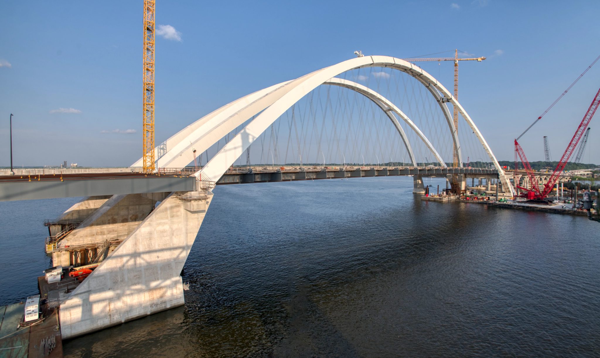 Enhancing Mobility over the Mississippi - HNTB