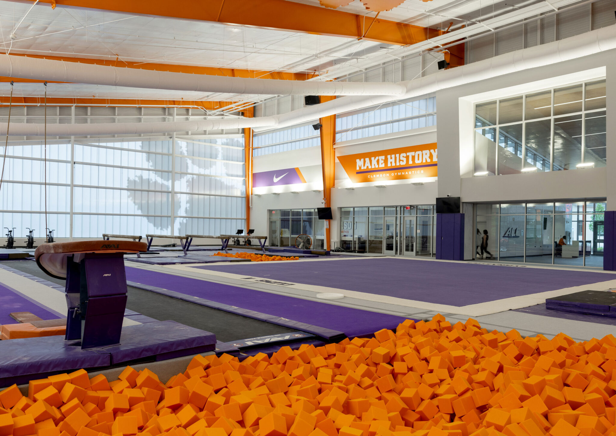 Women's Sports Expansion - HNTB