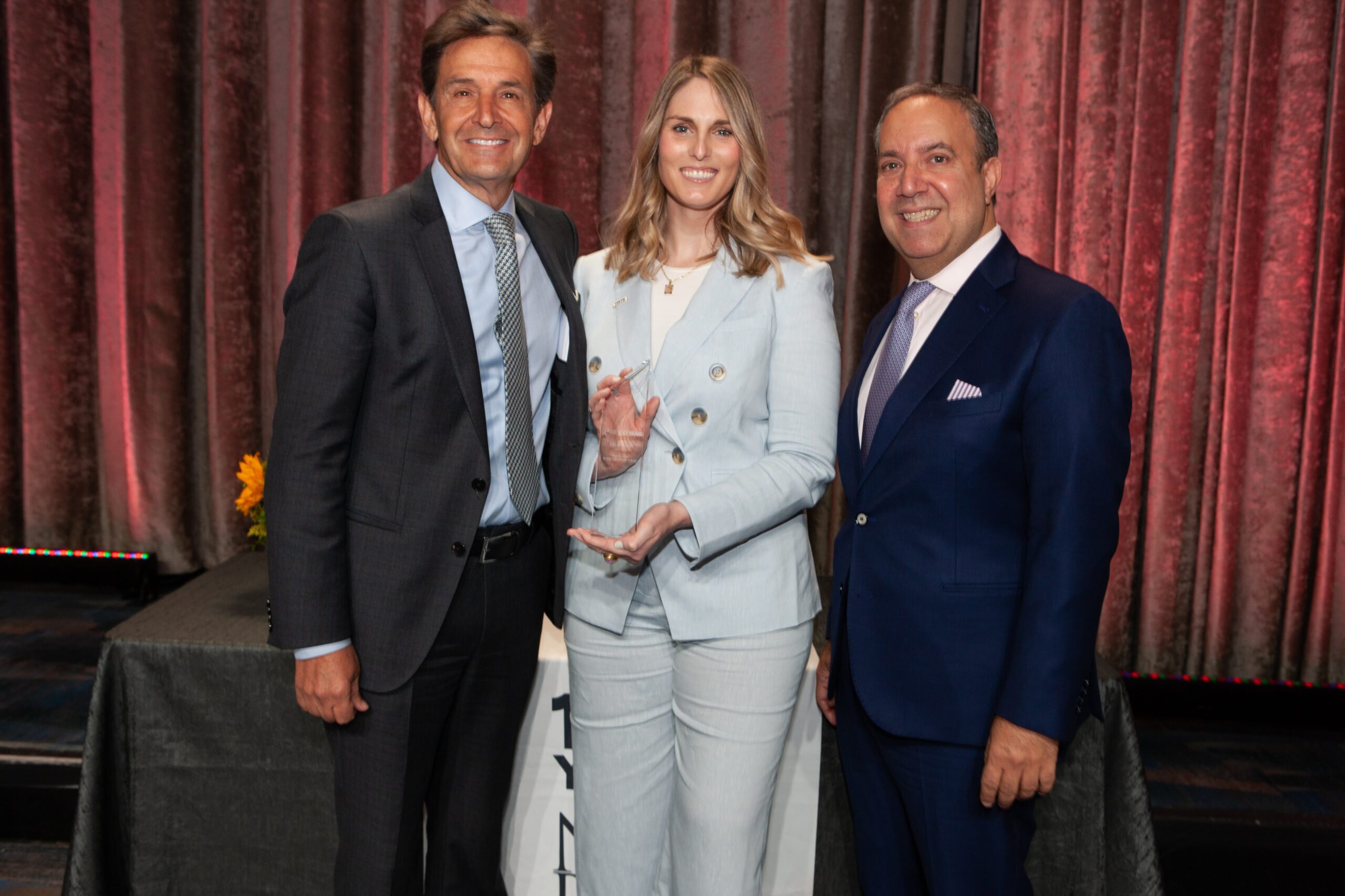 Delia Riggi receives ENR New York Young Professionals Award - HNTB