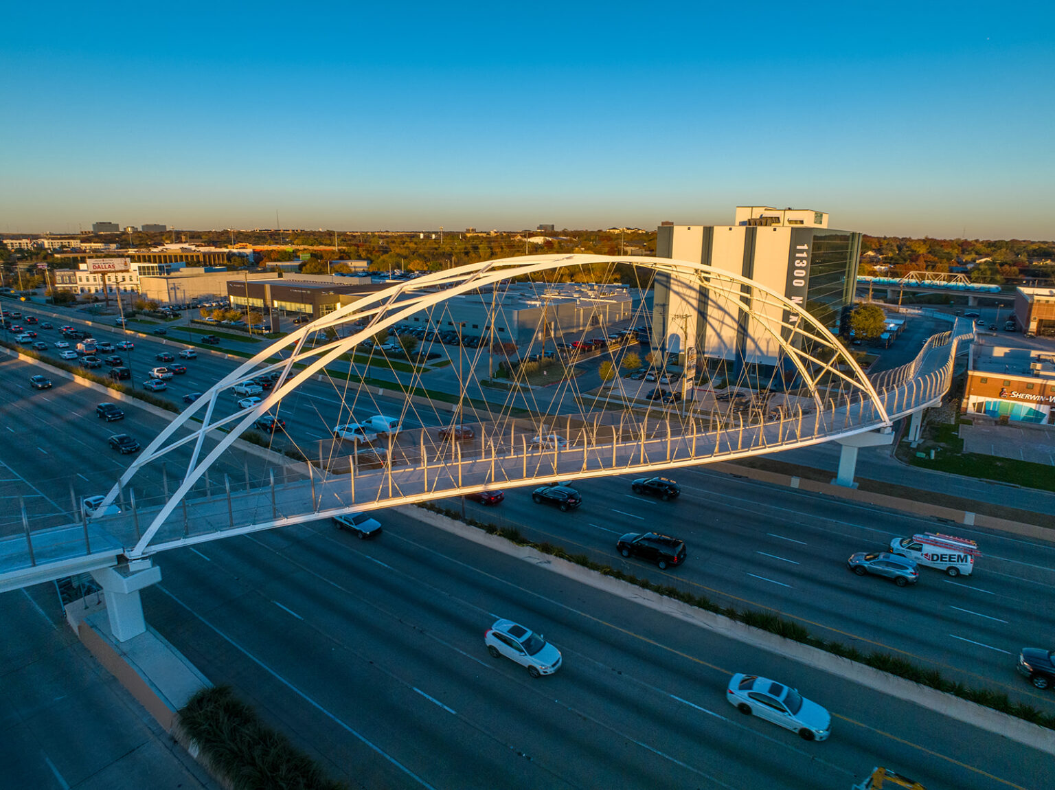 HNTB recognized by Roads & Bridges for role in four Top 2024 Projects