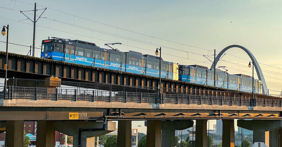 St. Louis light rail expansion plans energize economic mobility - HNTB