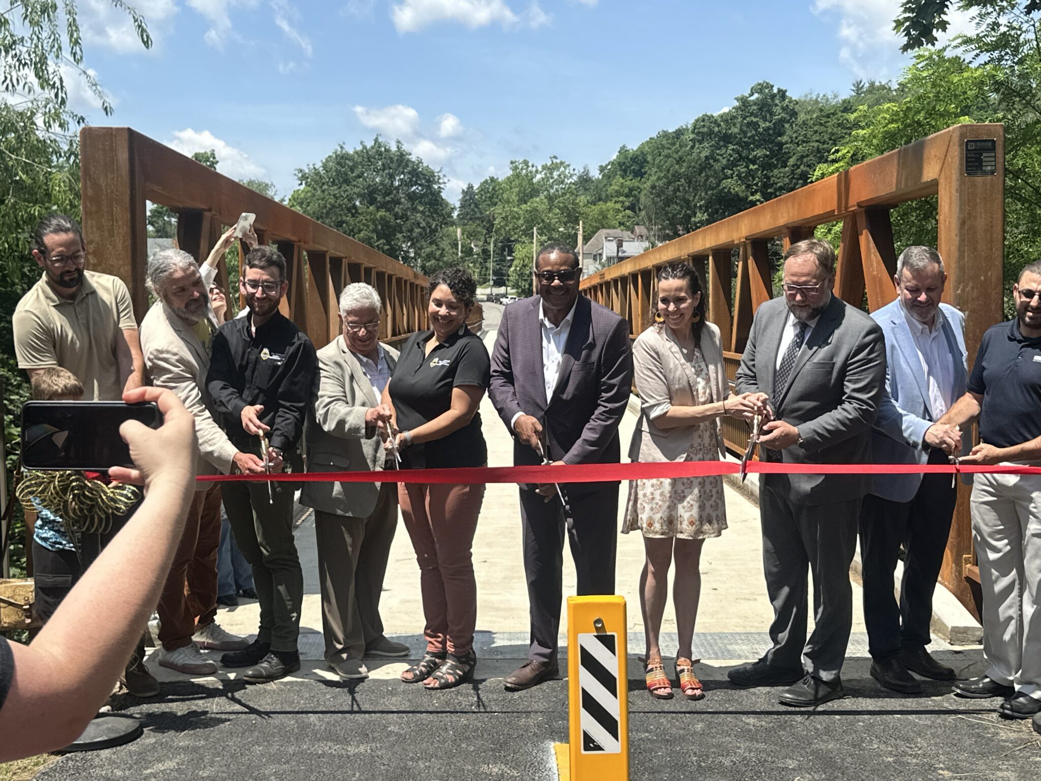 HNTB celebrates opening of Davis Avenue Pedestrian Bridge - HNTB